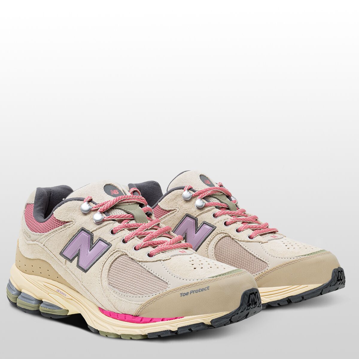 New Balance 2002R Shoe - Men