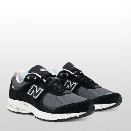 New Balance 2002R Shoe - Men